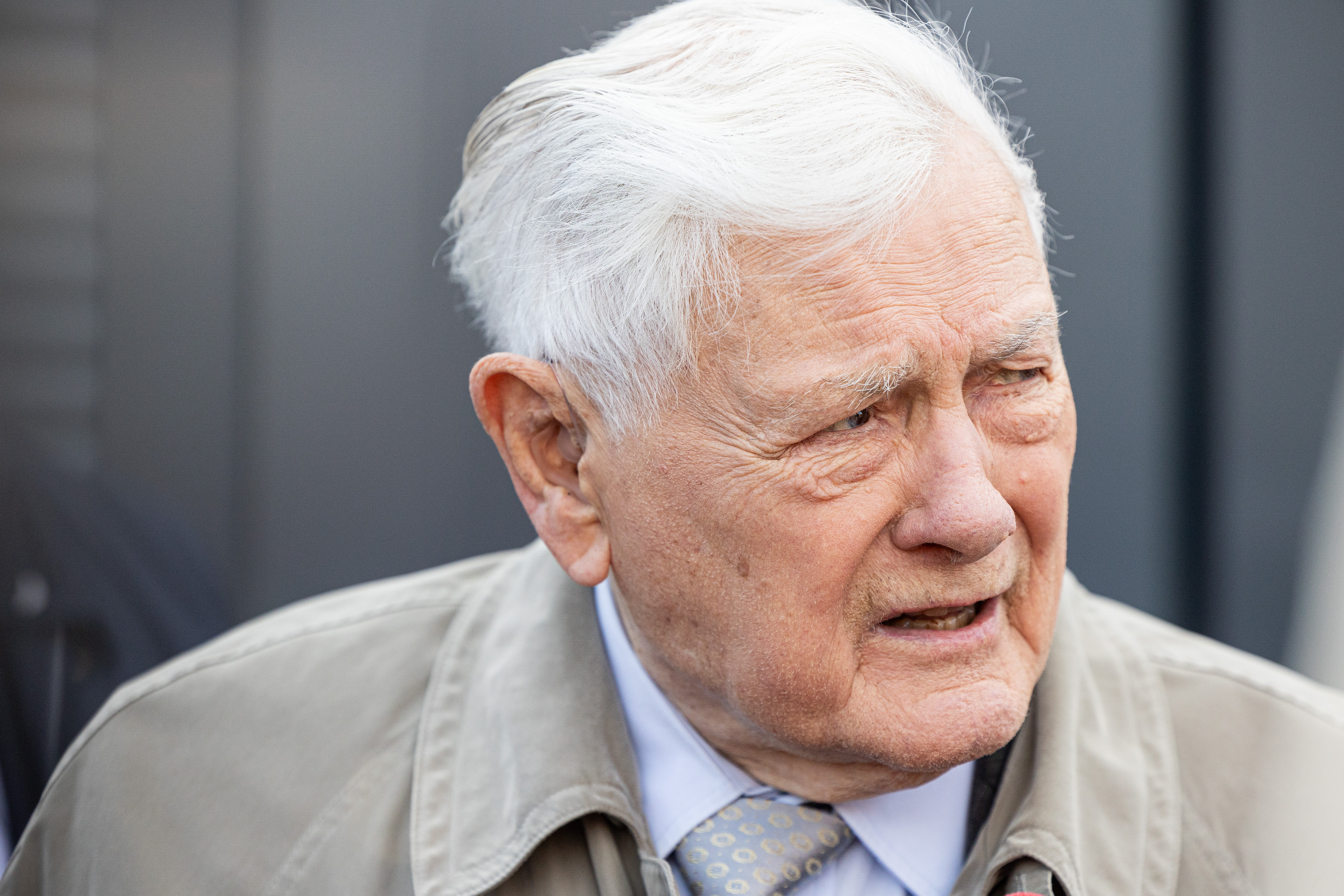 Valdas Adamkus – reanimacijoje