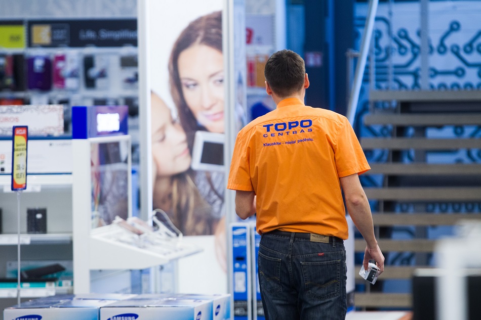 „Topo centras“ uždaro dvylika parduotuvių