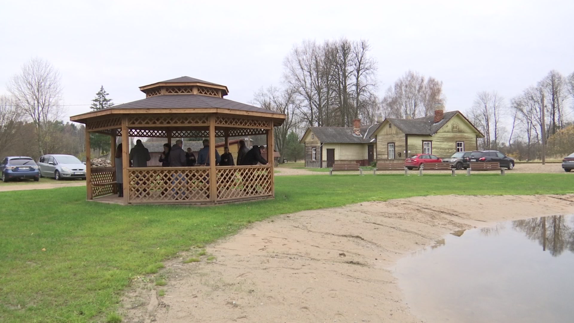 Ši vieta Lietuvoje lapkritį atidarė maudymosi sezoną