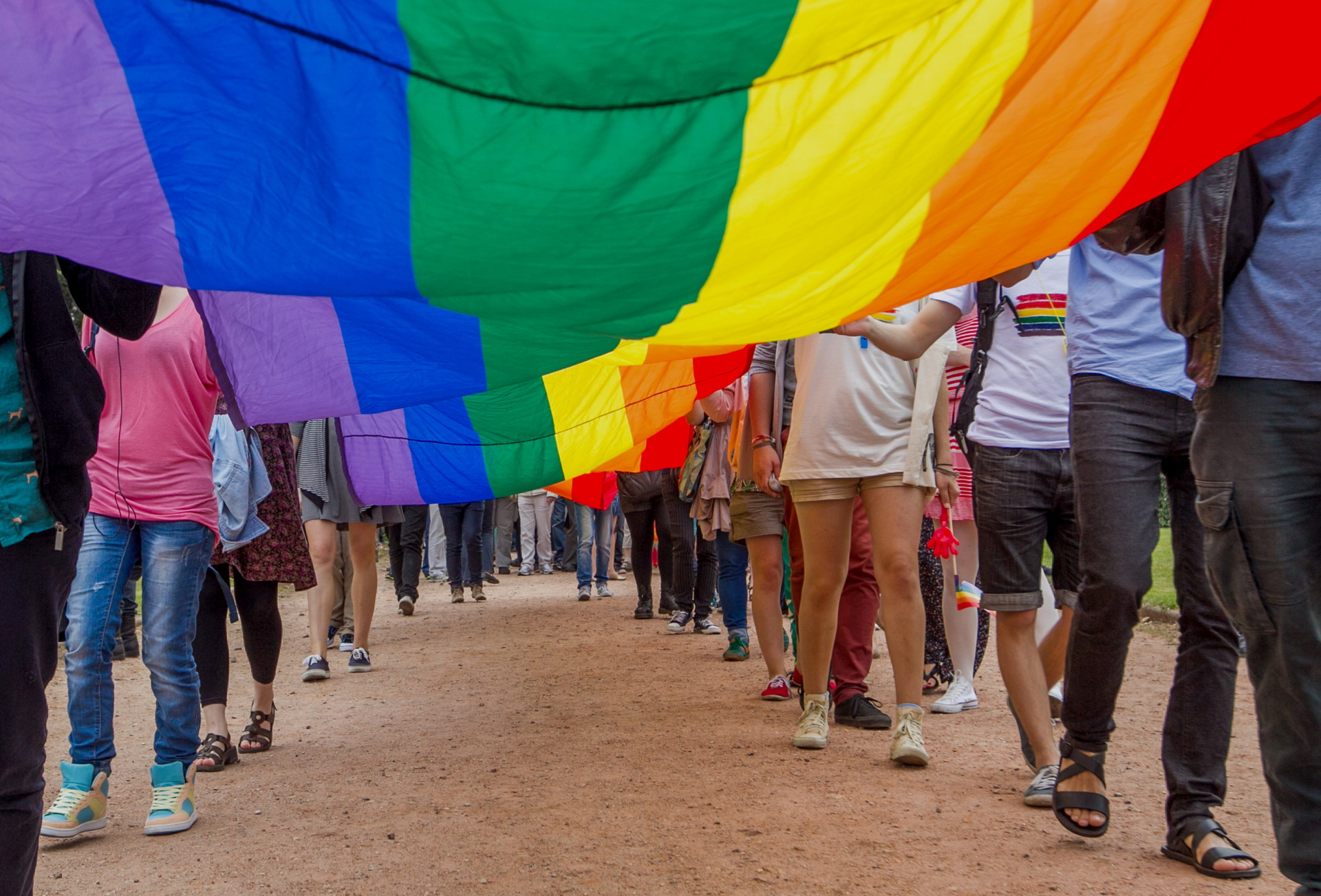Vyrų poros siekis įregistruoti santuoką kelia aistras: neįėjus pro ...