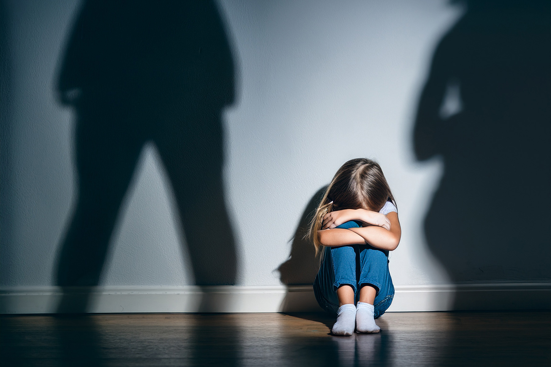 Nepakaltinamas tvirkintojas ir toliau lįs prie vaikų?