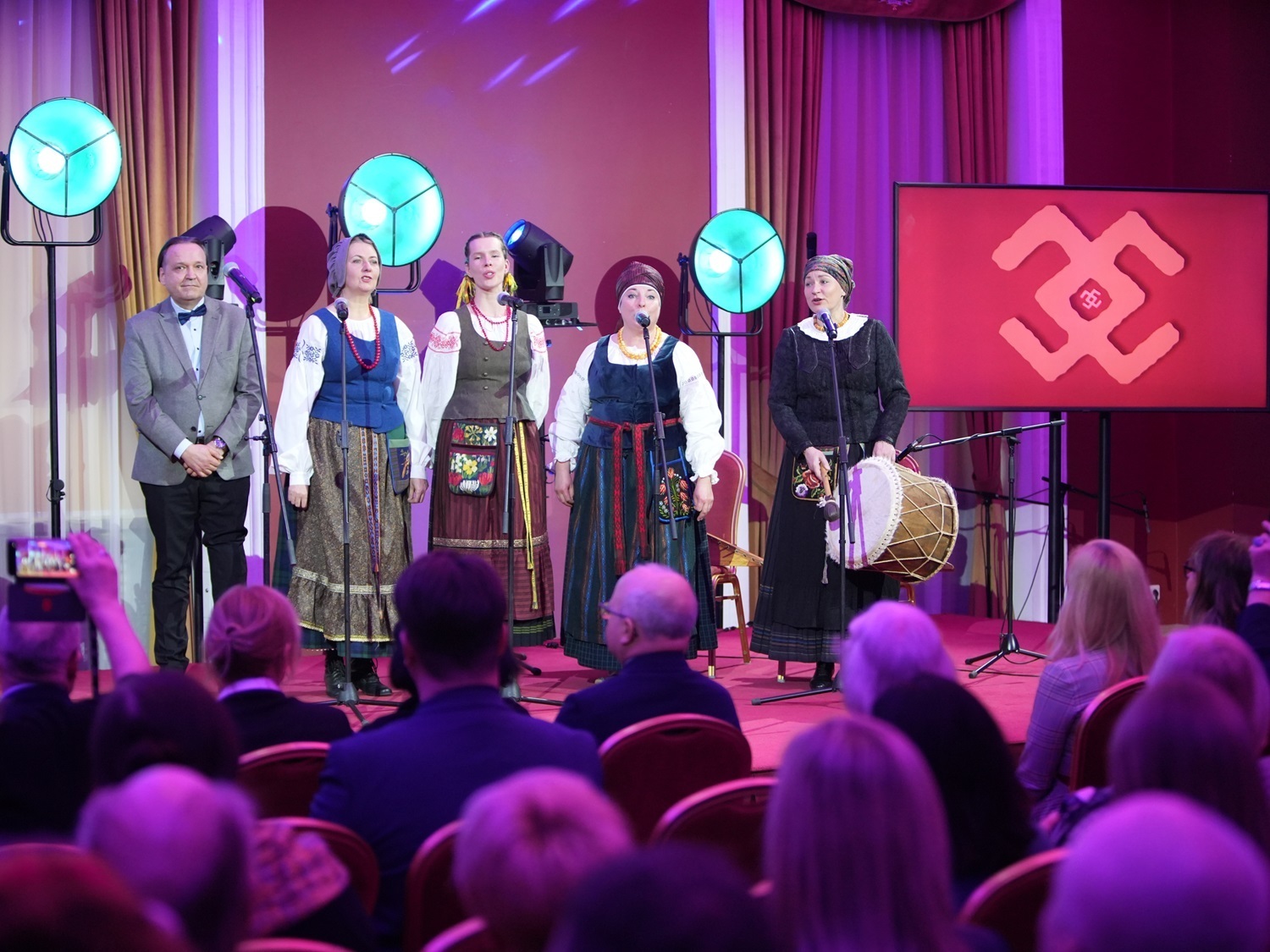 Vilniaus rotušėje pagerbti paveldo vertybių saugotojai: tradicijos ...
