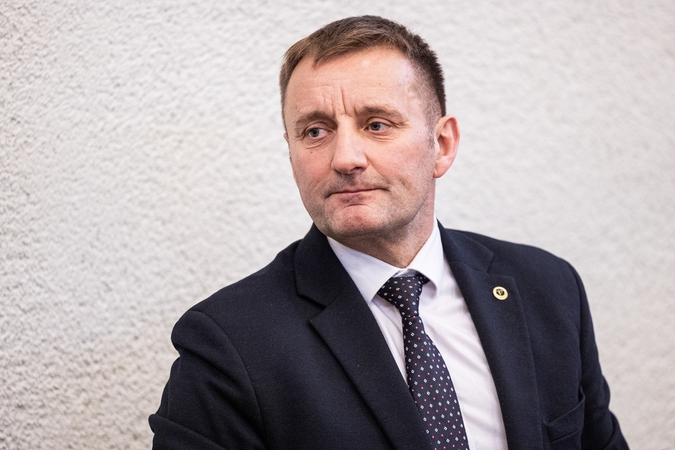 Greitųjų COVID-19 testų byla: apklausti papildomi liudytojai, tarp jų ...